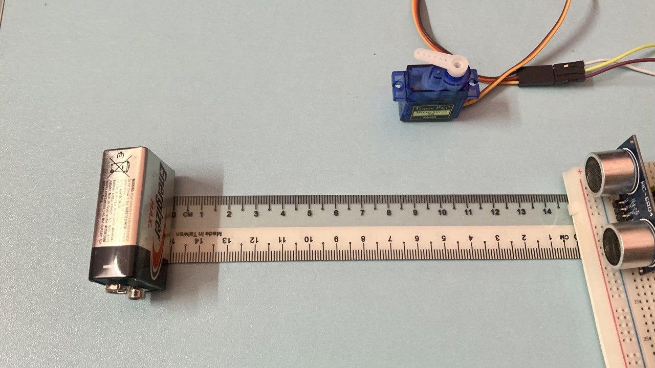 Kawal Servo Motor menggunakan Ultrasonic Sensor | BDxTronix